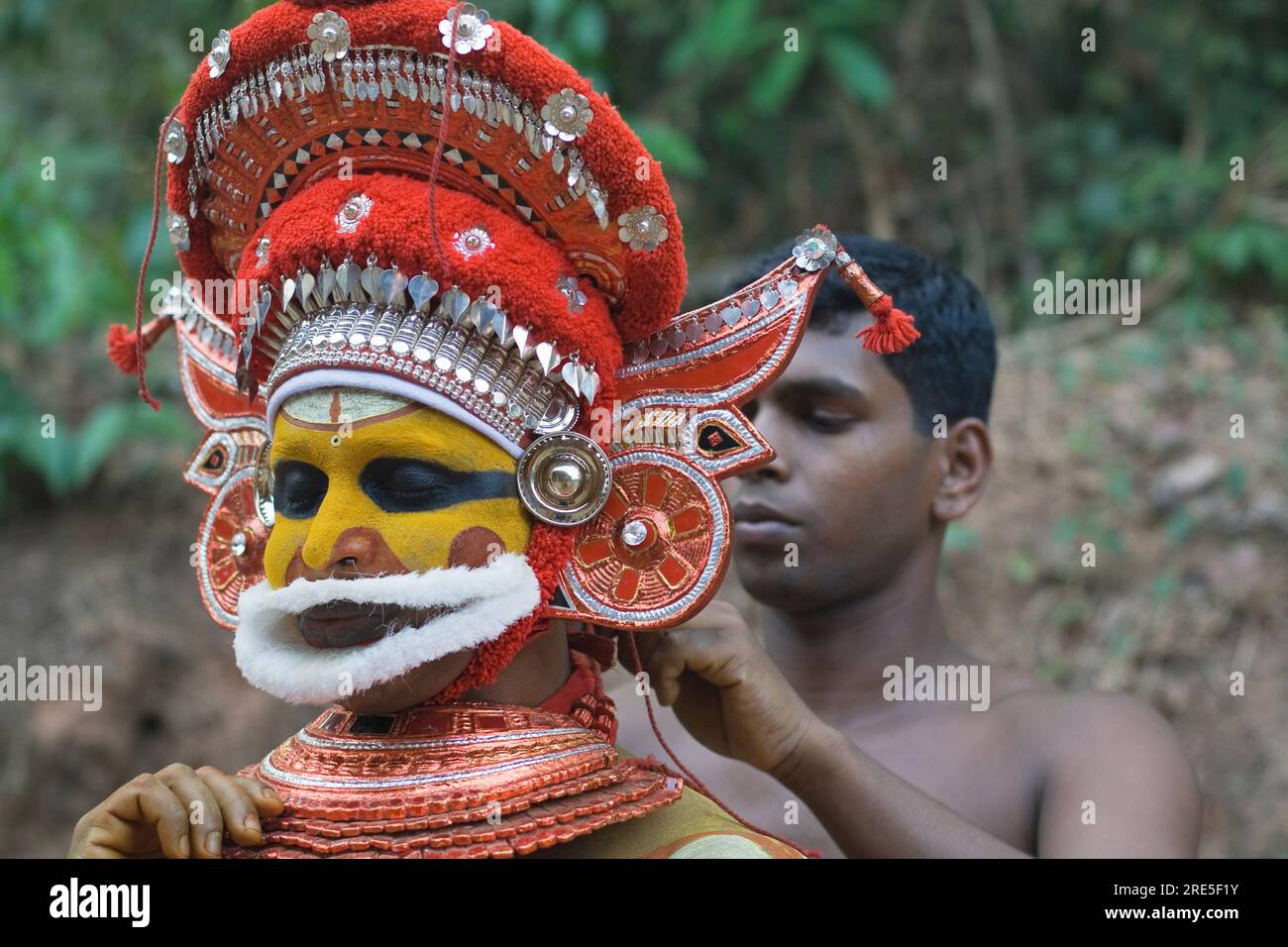 Indian folk dance hi-res stock photography and images - Alamy