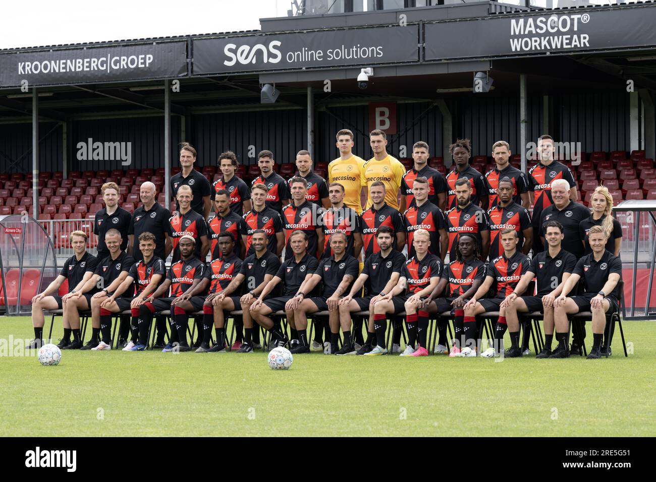 ALMERE - (behind lr) video analyst Max Buis, Jochem Ritmeester van de ...