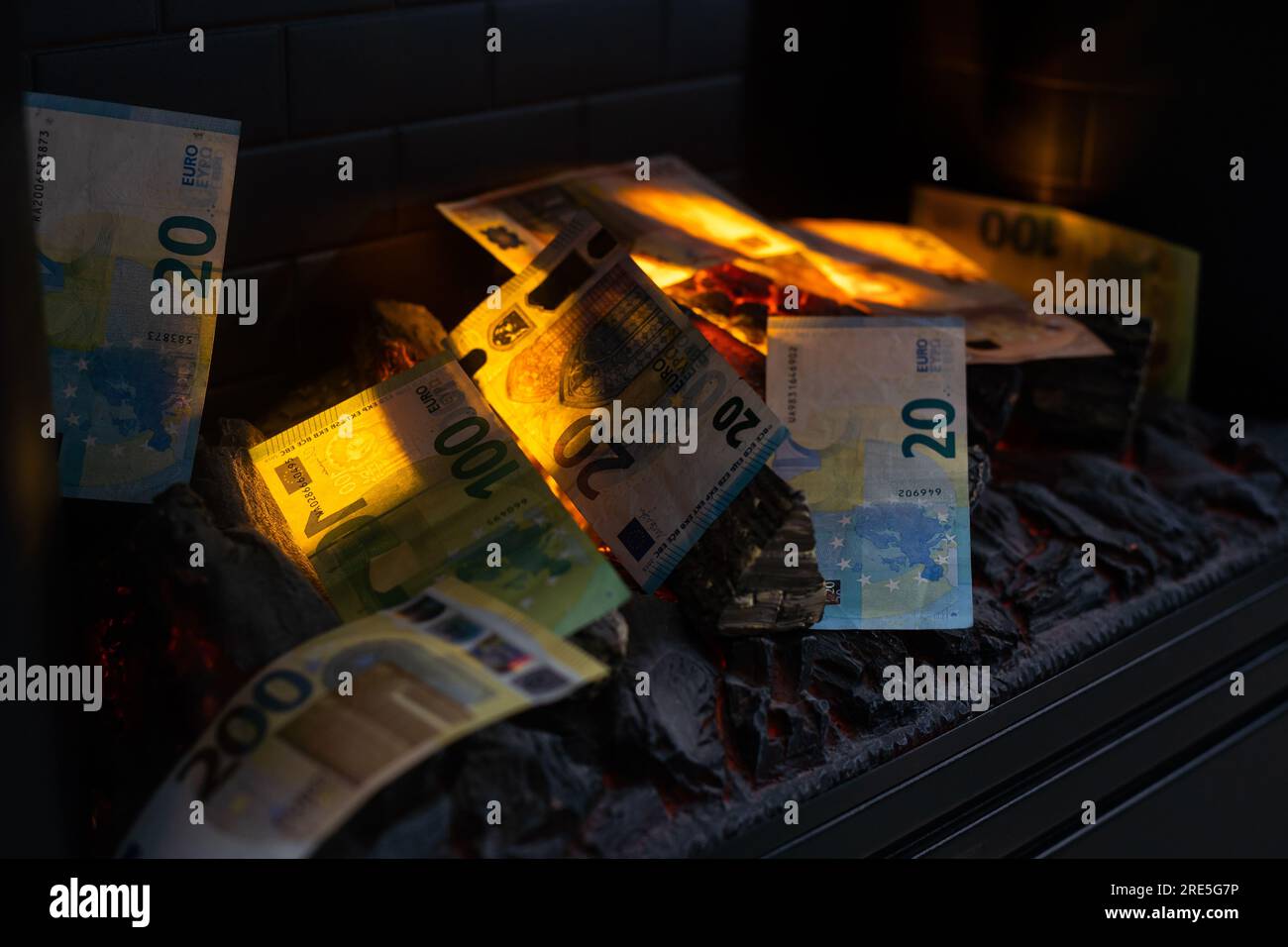 Hell banknotes hi-res stock photography and images - Alamy