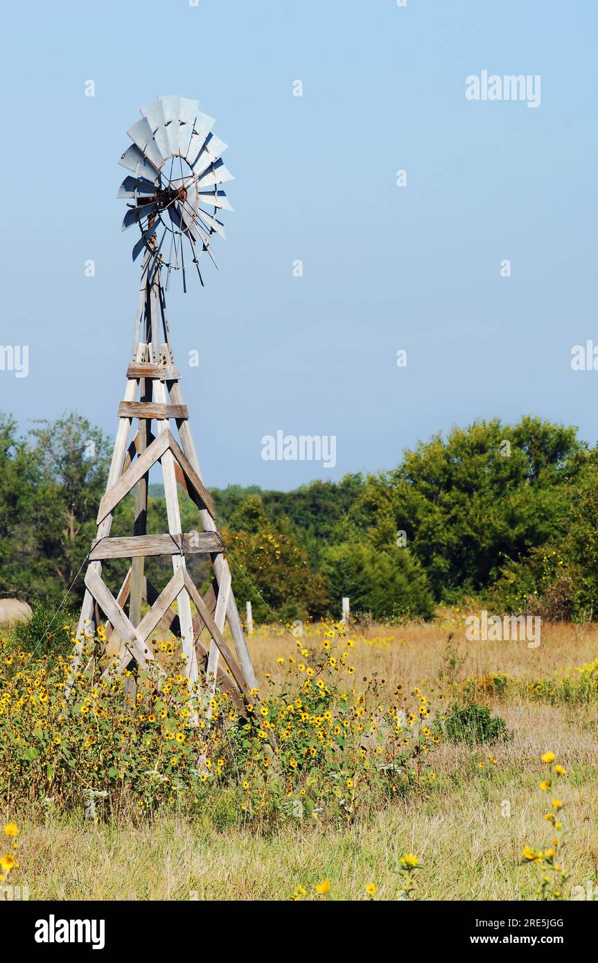 Rustic wooden windmill stands hi-res stock photography and images - Alamy