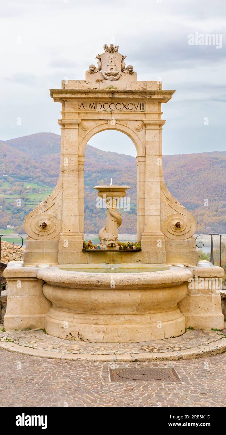 Ancient roman drinking fountain hi-res stock photography and images - Alamy