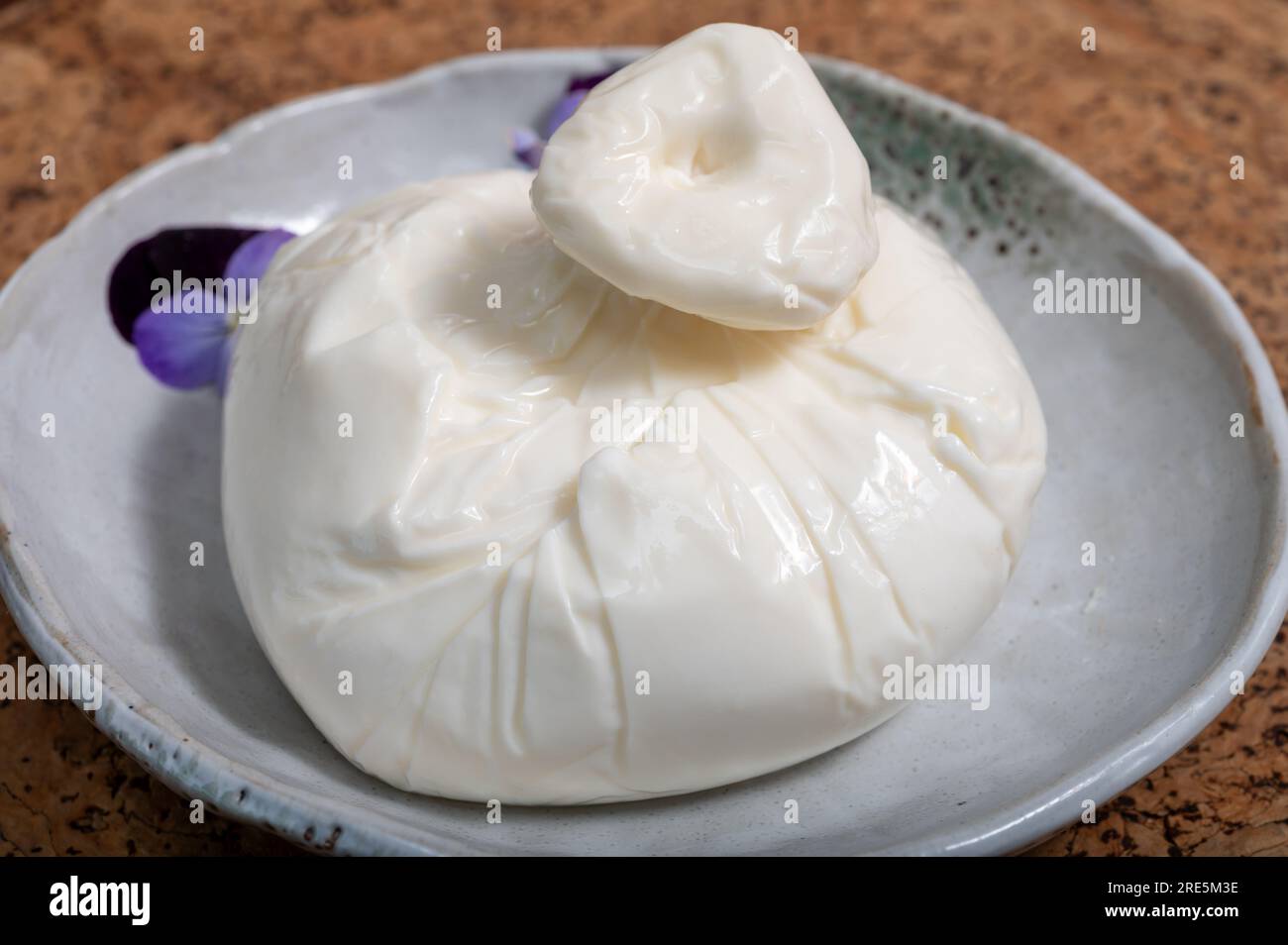 Burratina hi-res stock photography and images - Alamy
