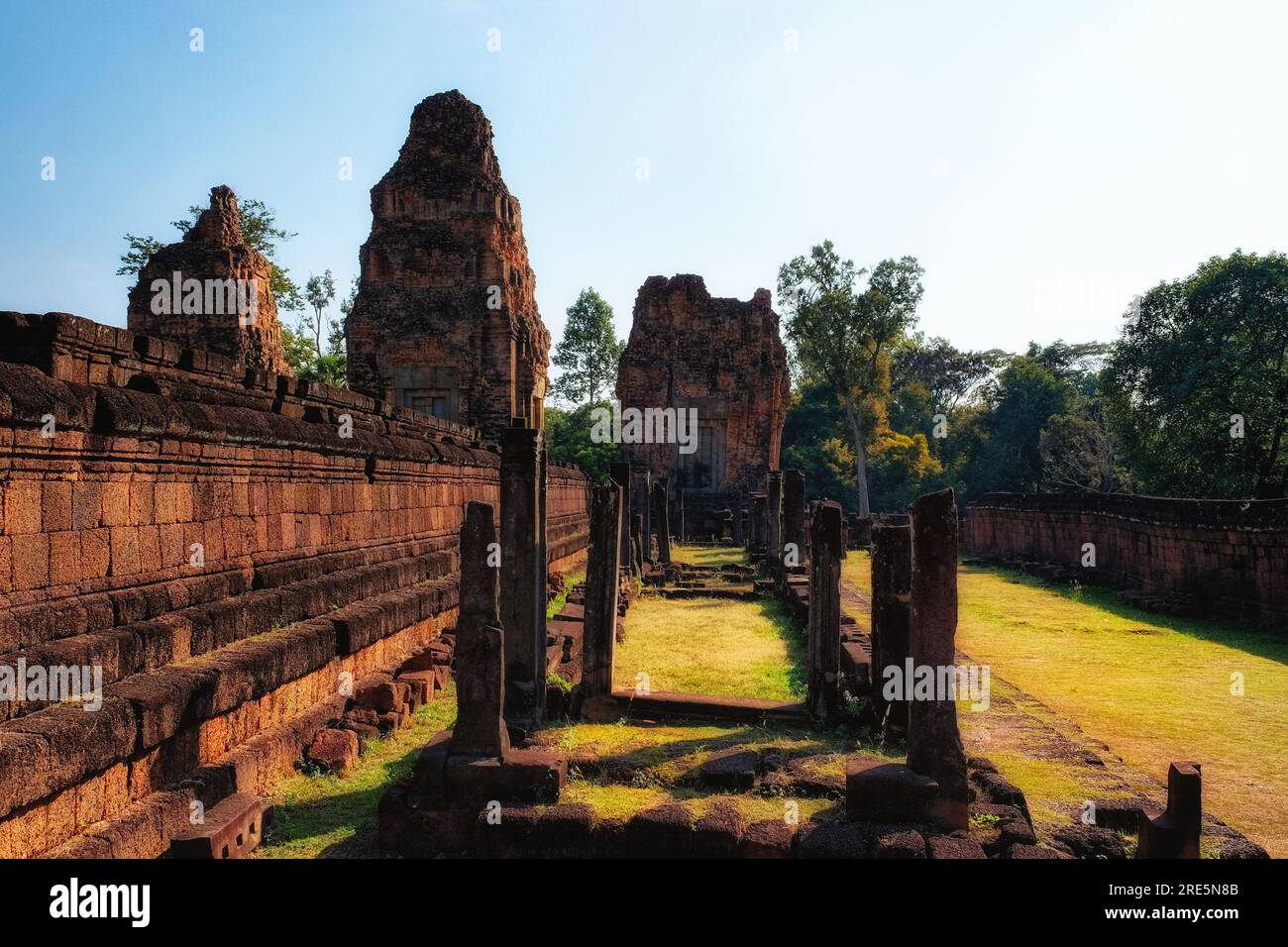 Ancient columns in the courtyard of an abandoned Hindu temple Pre Rup ...