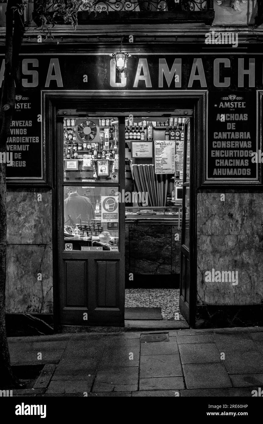 Madrid by night Black and White Stock Photos & Images - Alamy