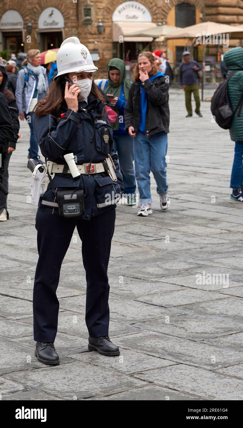 Italian police uniform hi-res stock photography and images - Alamy