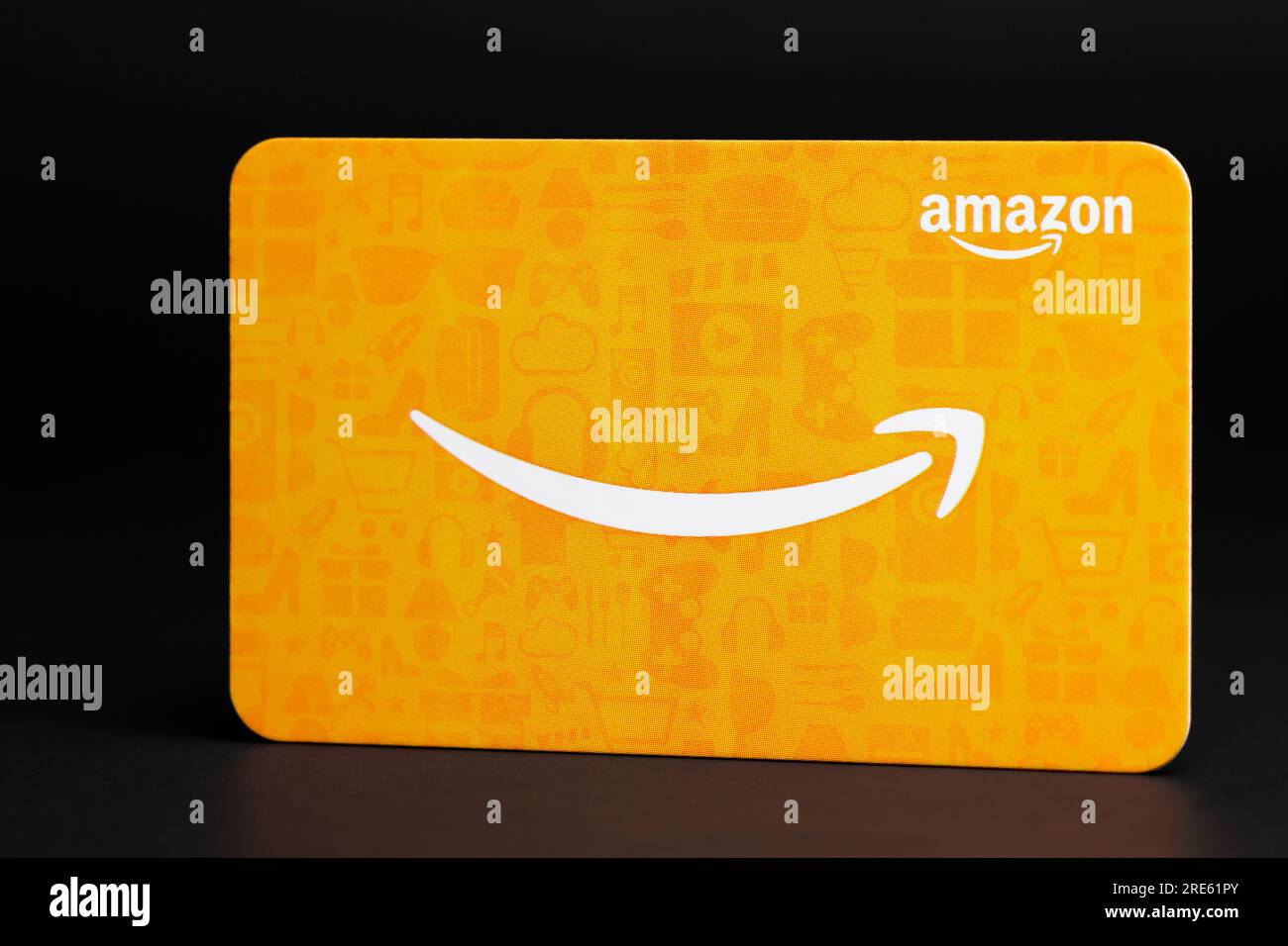 Amazon gift card hi-res stock photography and images - Alamy