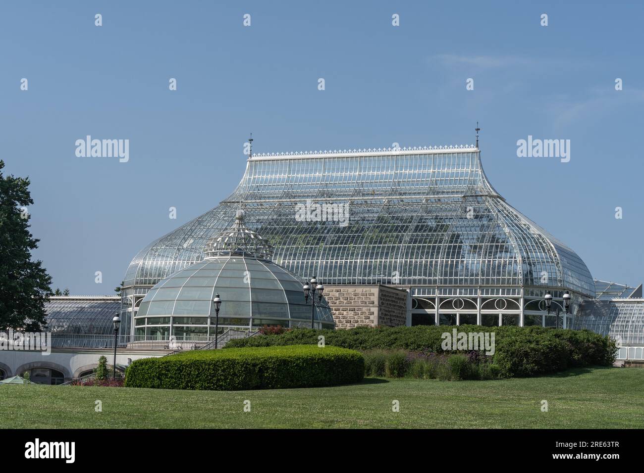 Phipps conservatory exhibits hi-res stock photography and images - Alamy