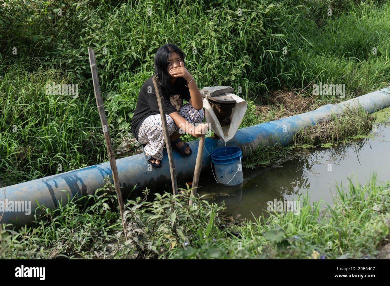 Meitei community man stays in a makeshift shelter after a mob burn ...