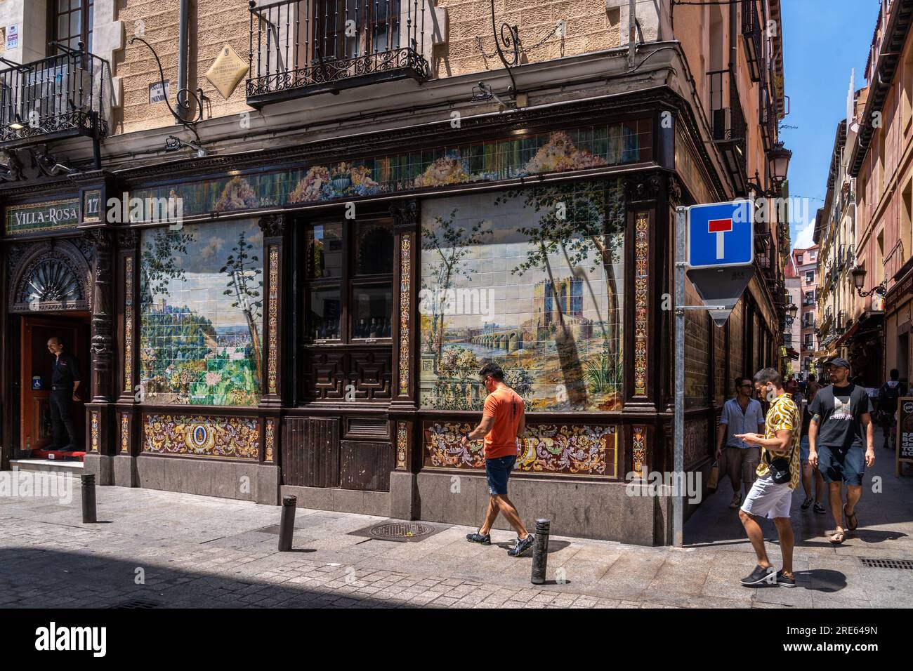 The Tablao Villa Rosa, one of the oldest Flamenco Dance Floor in Madrid ...