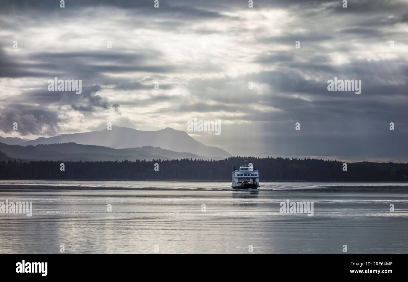BC Ferries Quadra Queen II approaches Alert Bay in British Columbia ...