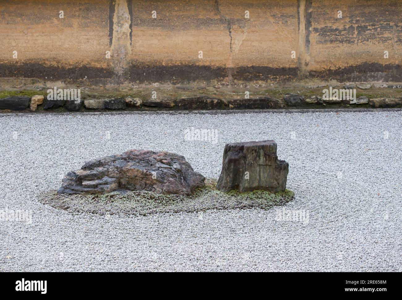 The dry landscape garden Ryoanji, a Zen Buddhist temple in Kyoto, Japan ...