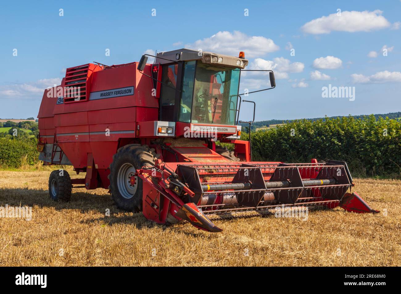 Agricultural combine harvester seasonal hi-res stock photography and ...