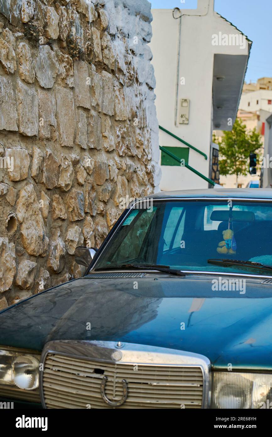 Old vintage car on hi-res stock photography and images - Alamy