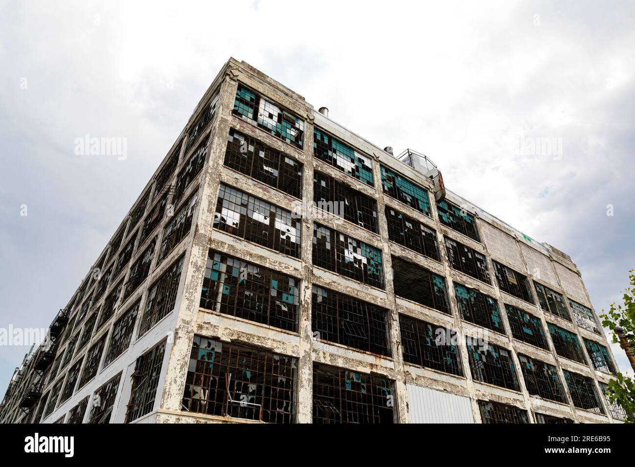 The abandoned Fisher Body Plant No. 21 in Detroit, Michigan, USA Stock ...