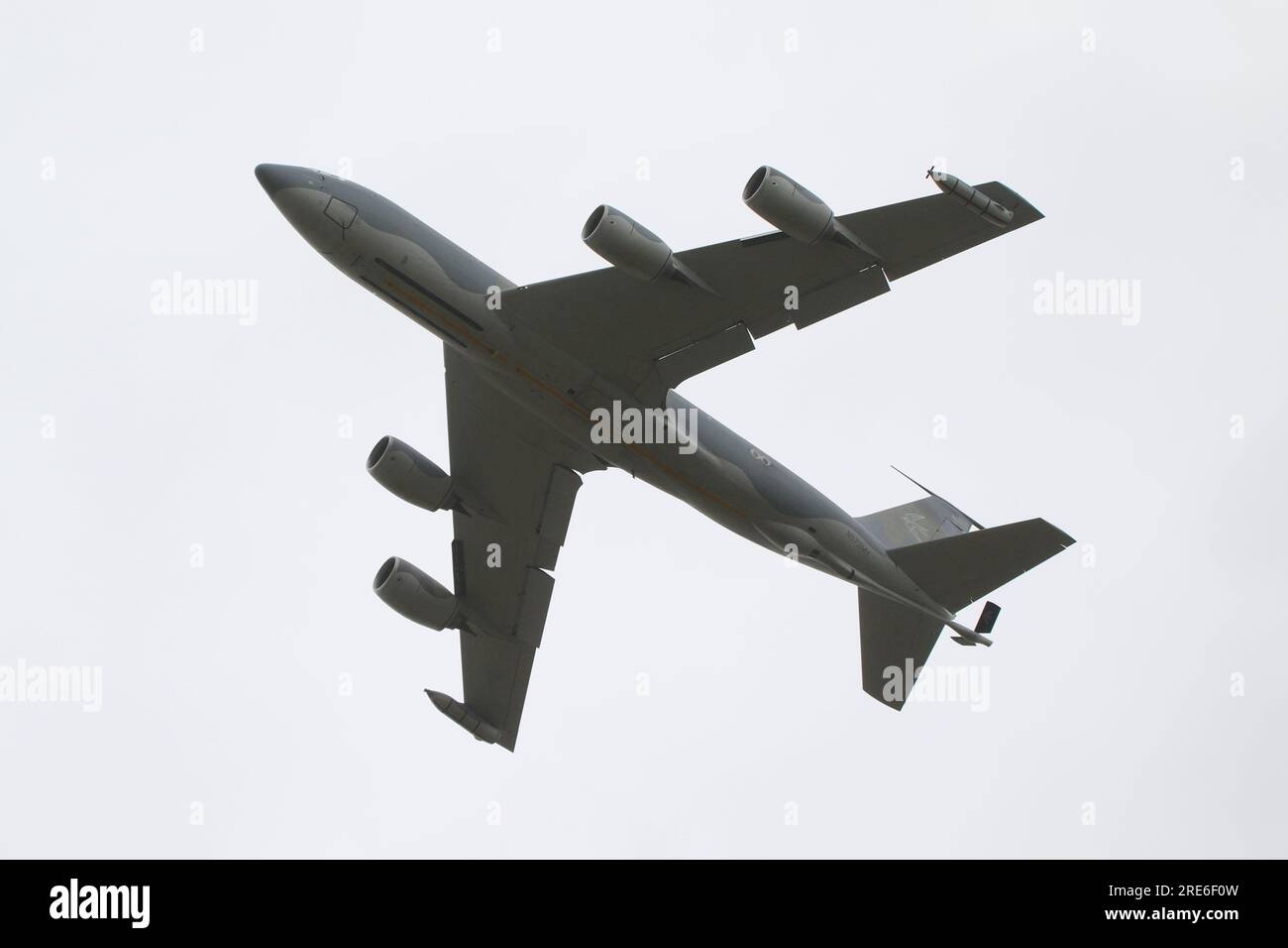 N572MA, a Boeing KC-135R Stratoanker aerial refuelling aircraft ...
