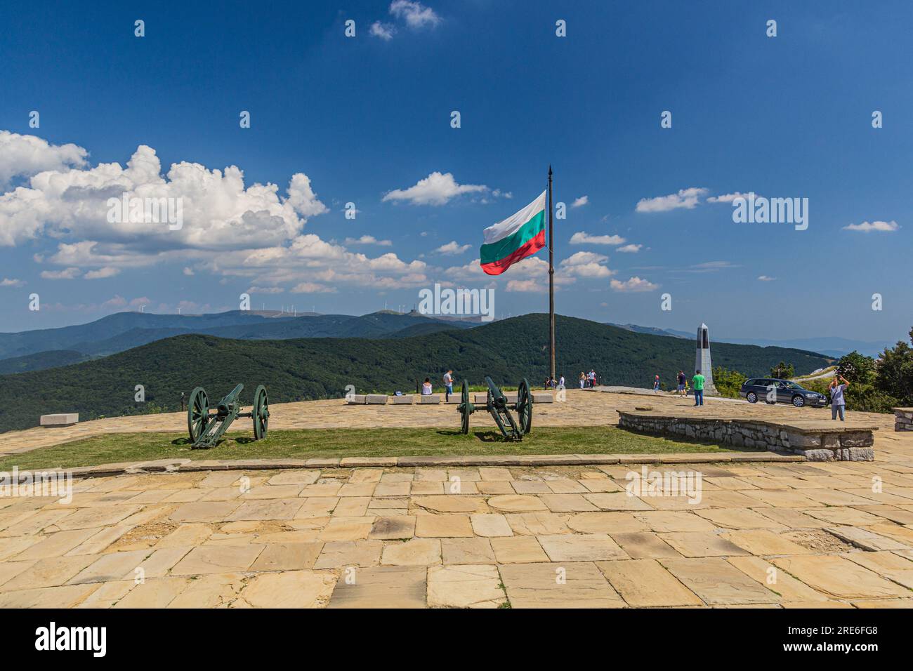SHIPKA, BULGARIA - JULY 27, 2019: Flag of Bulgaria and a cannons at the ...