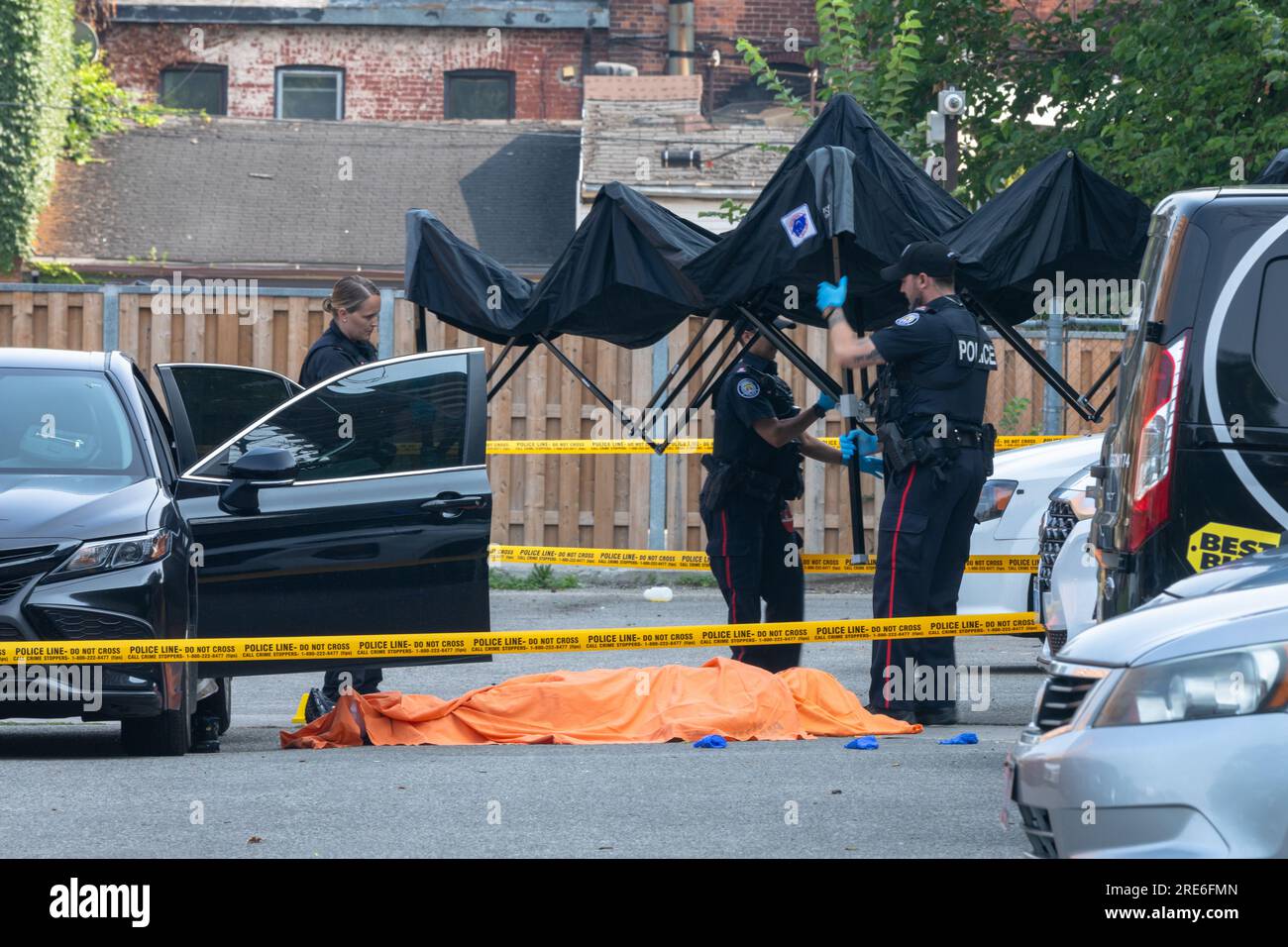 Crime scene in downtown toronto hi-res stock photography and images - Alamy