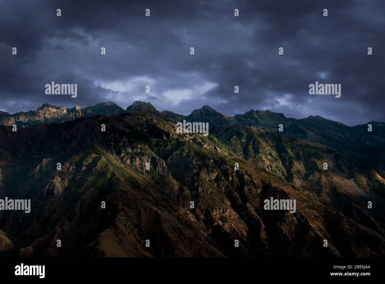 Devils mountain hi-res stock photography and images - Alamy