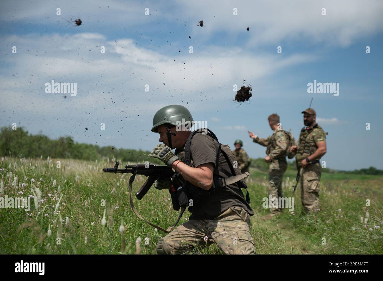 Soldier training mud hi-res stock photography and images - Alamy