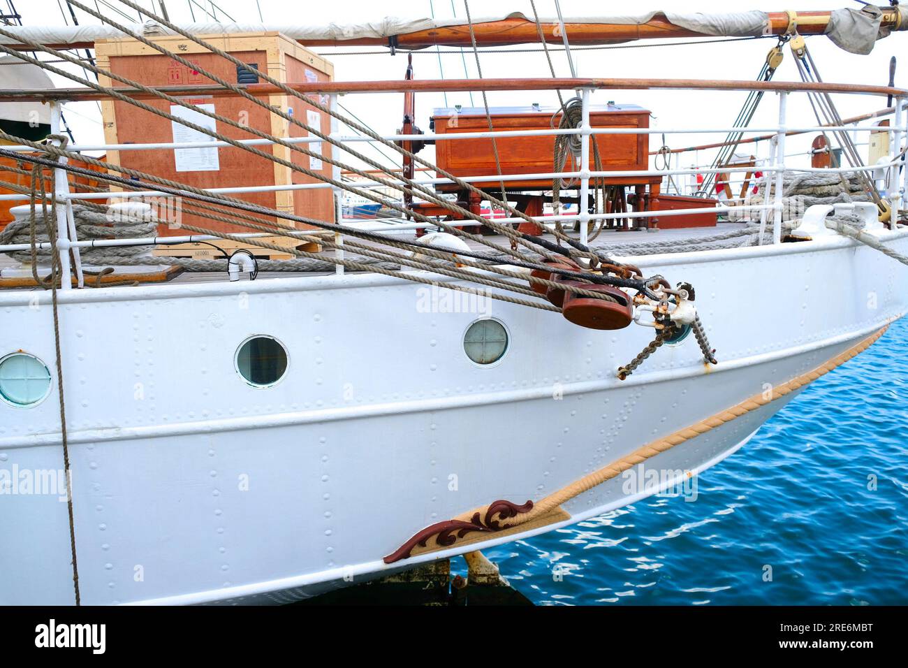 Stern section of a classic tall ship, close view, lifelines wooden ...