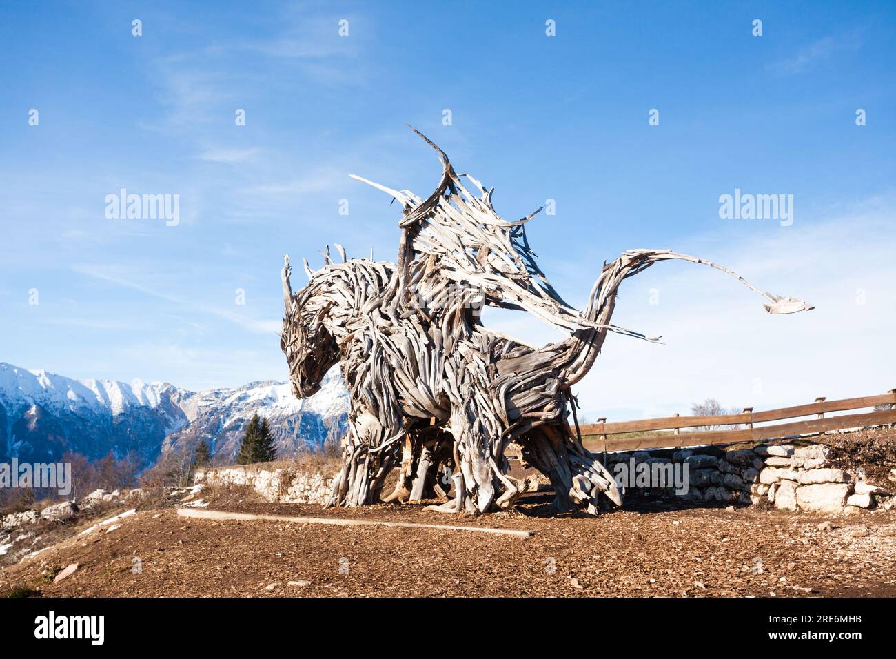 Vaia dragon hi-res stock photography and images - Alamy