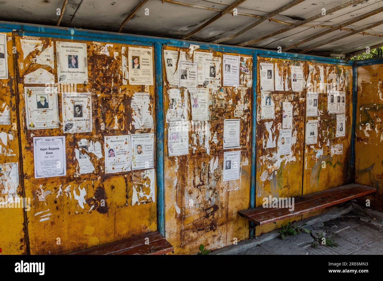 Village bus stop notice board hi-res stock photography and images - Alamy