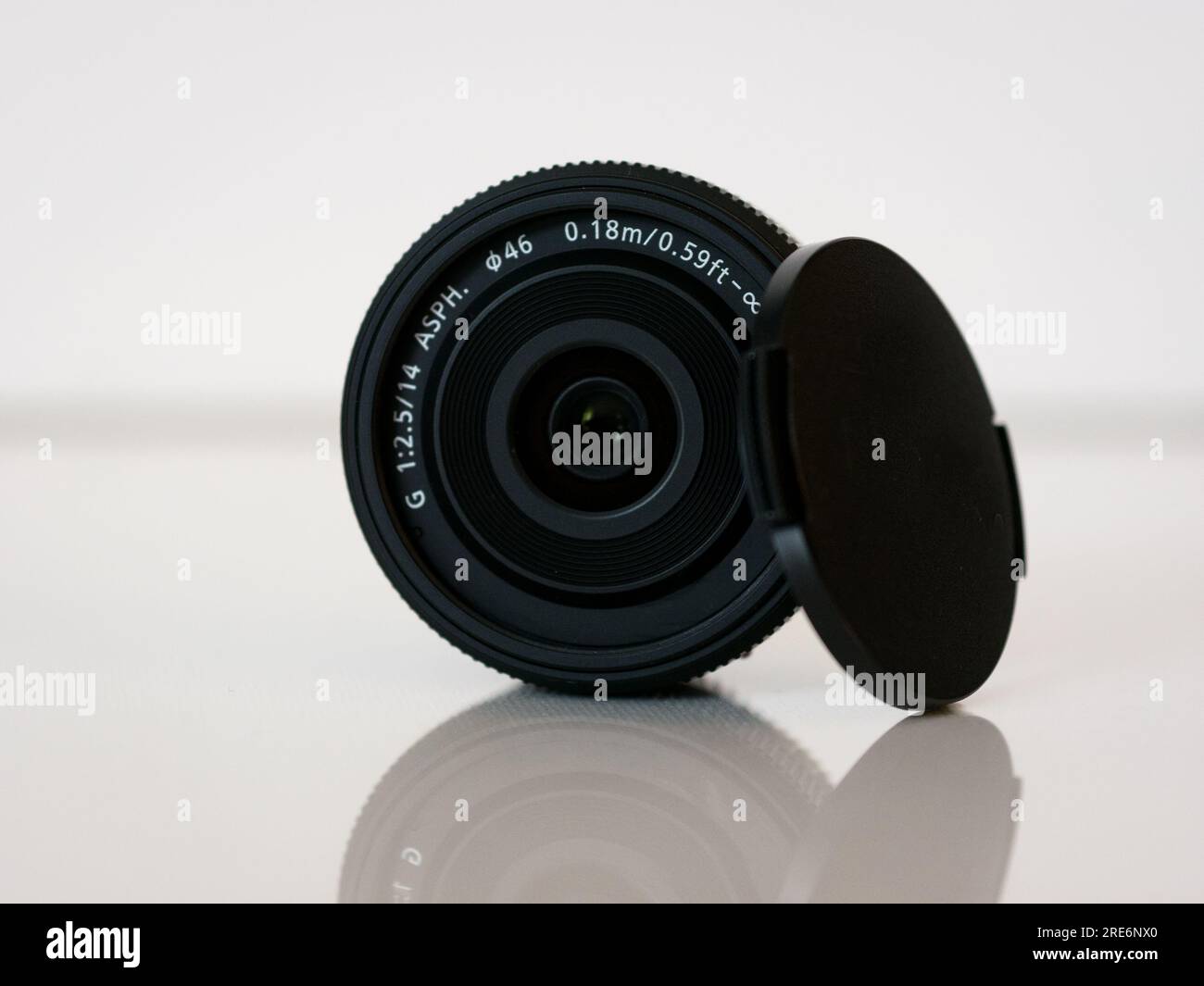 Camera shutter stock hi-res stock photography and images - Alamy