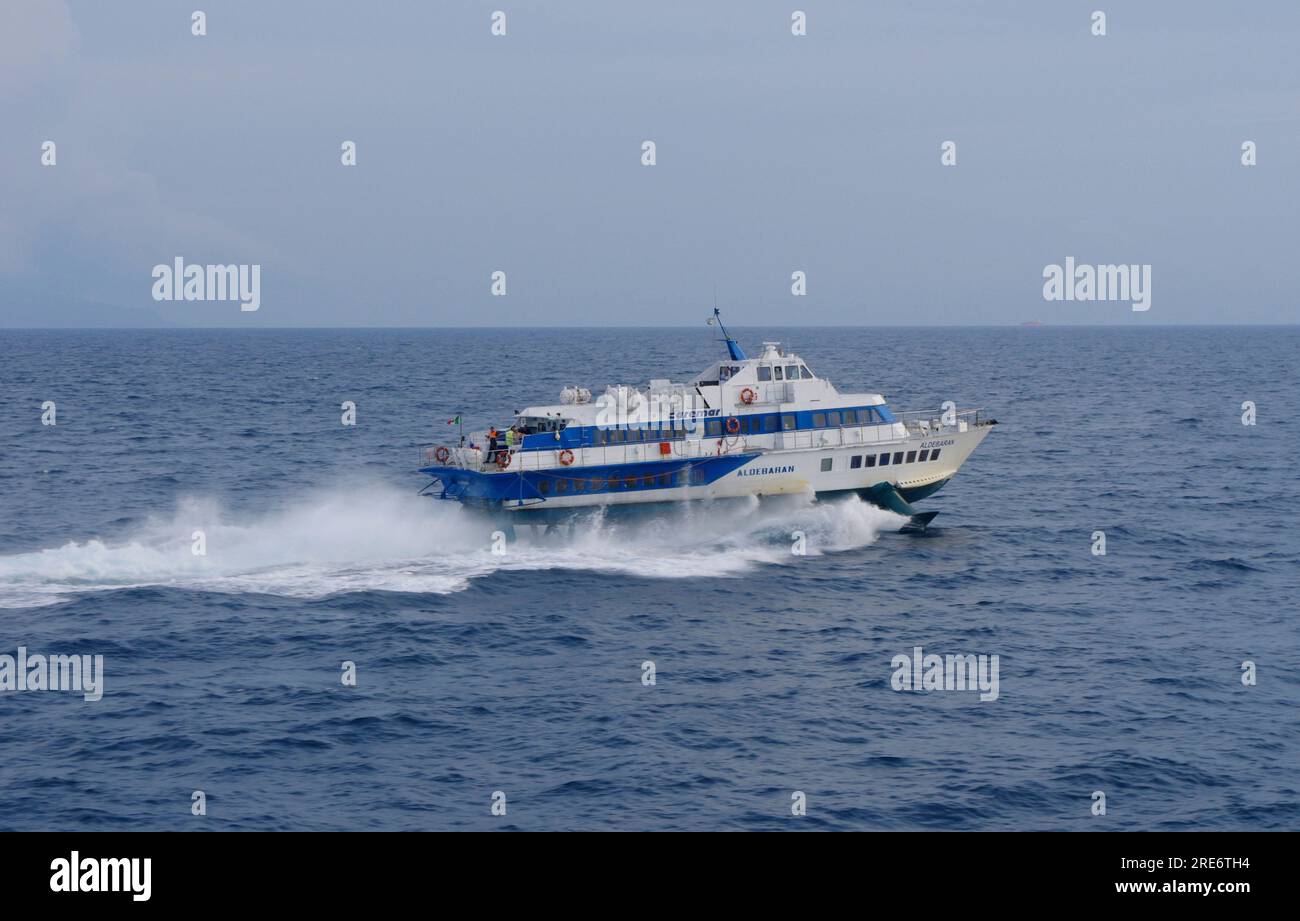 Caremar hydrofoil Aldebaran at speed crossing the Bay of Naples, 2016 ...