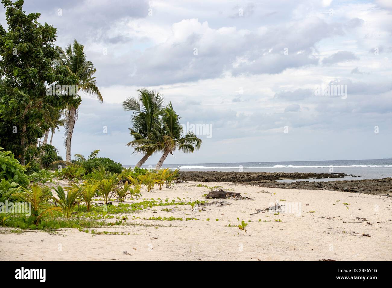 siargao beach tusaon point Stock Photo - Alamy