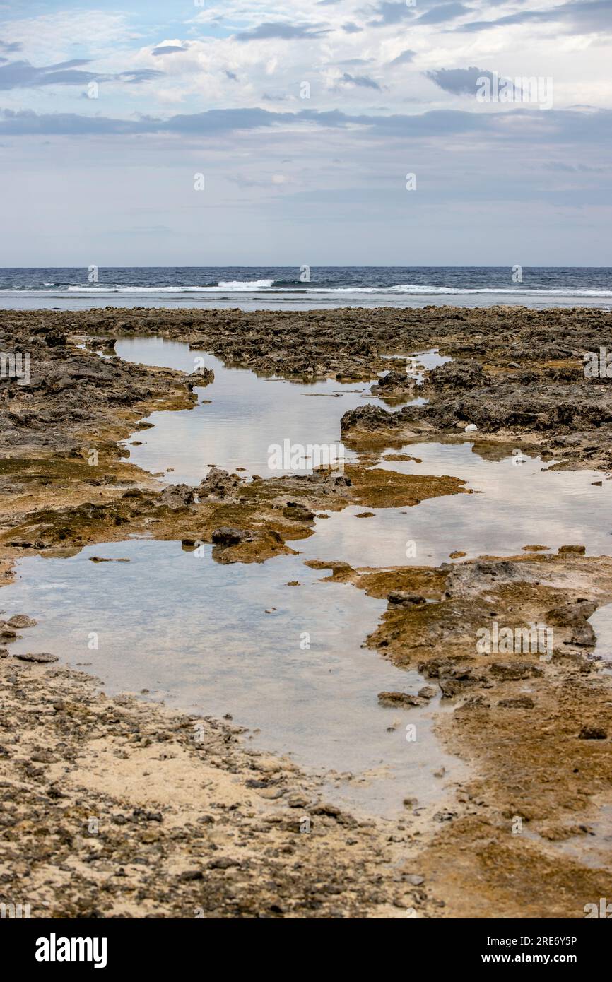 siargao beach tusaon point Stock Photo - Alamy