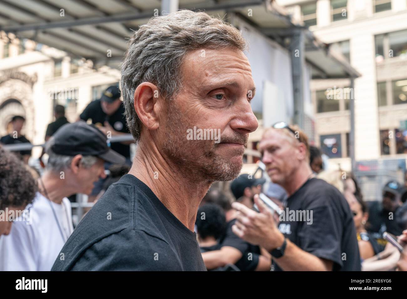 Tony Goldwyn attends Rock the City for a Fair Contract: SAG-AFTRA ...