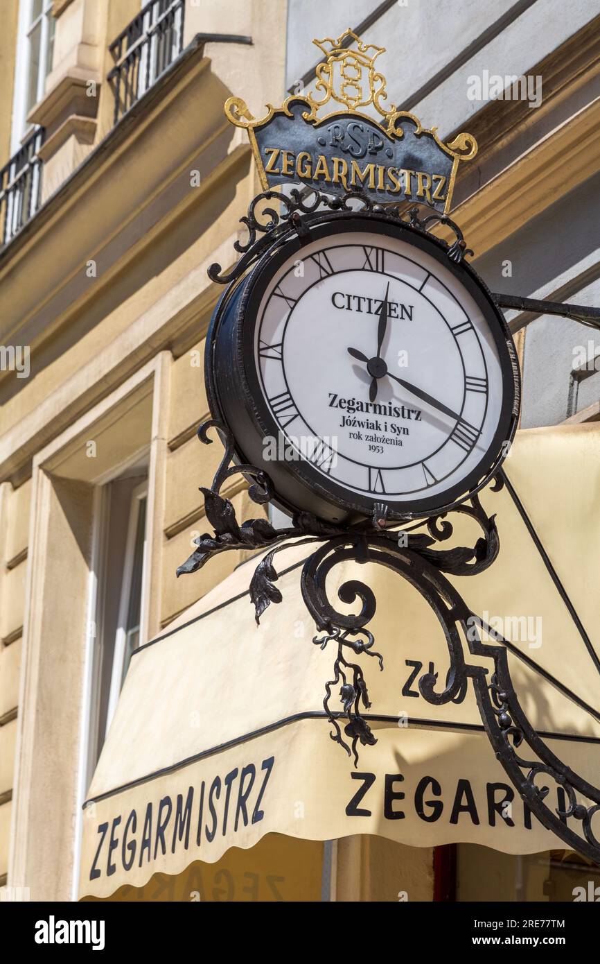 Clock on Dluga Street, Old Town Gdansk, Poland, Europe Stock Photo - Alamy