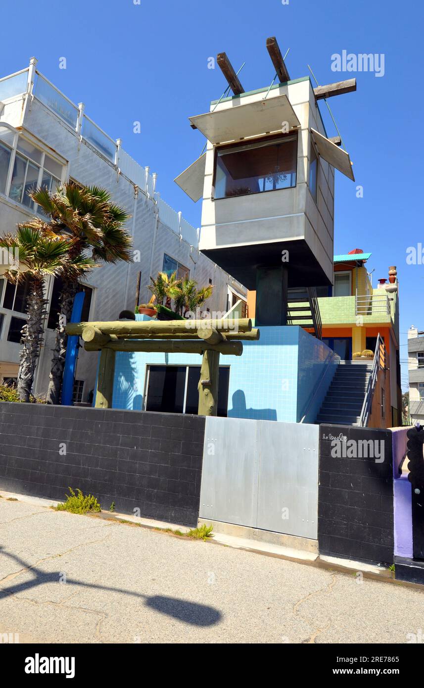 Venice beach lookout hi-res stock photography and images - Alamy
