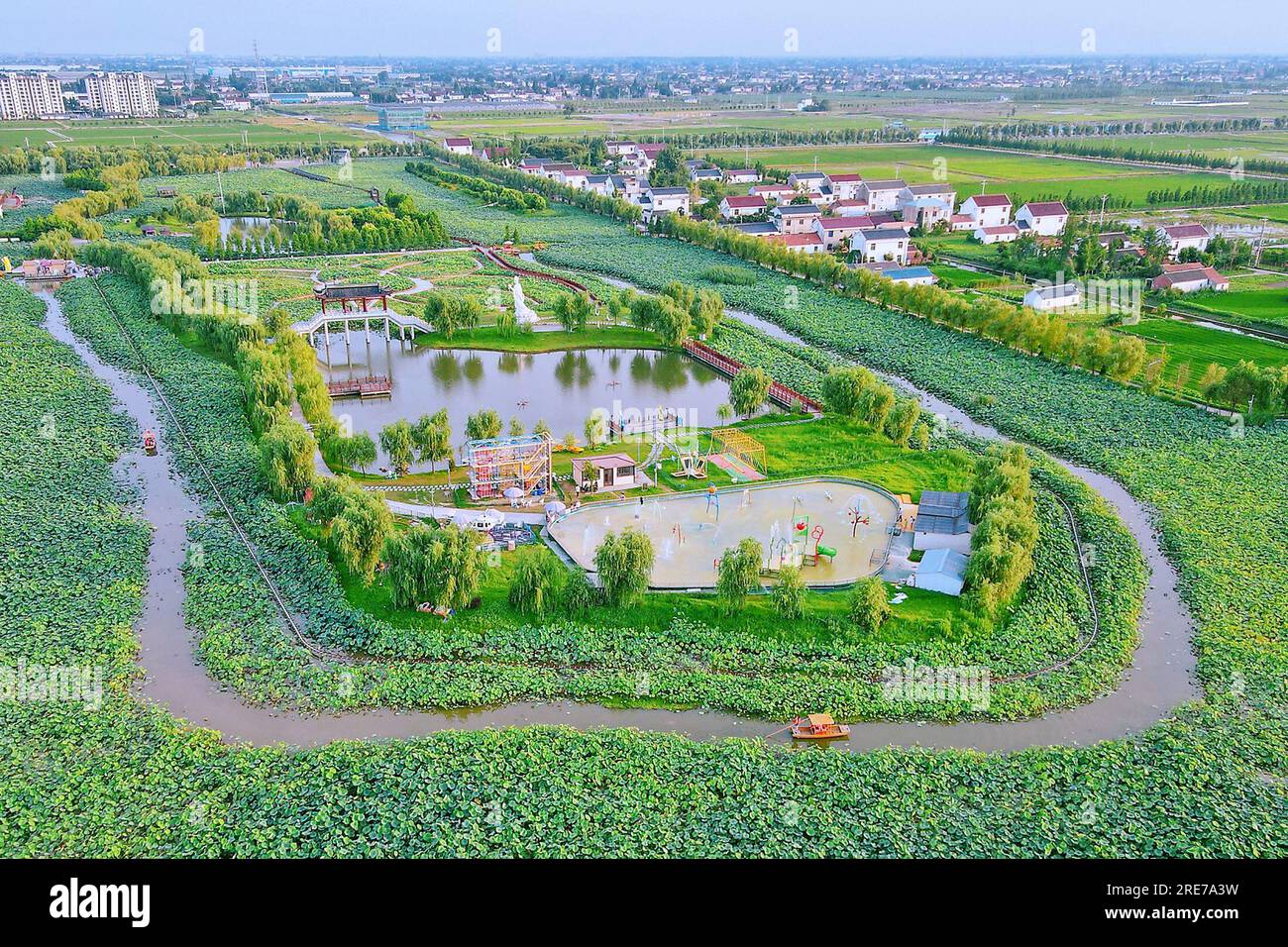 Rugao, China. 26th July, 2023. RUGAO, CHINA - JULY 25, 2023 - Tourists ...