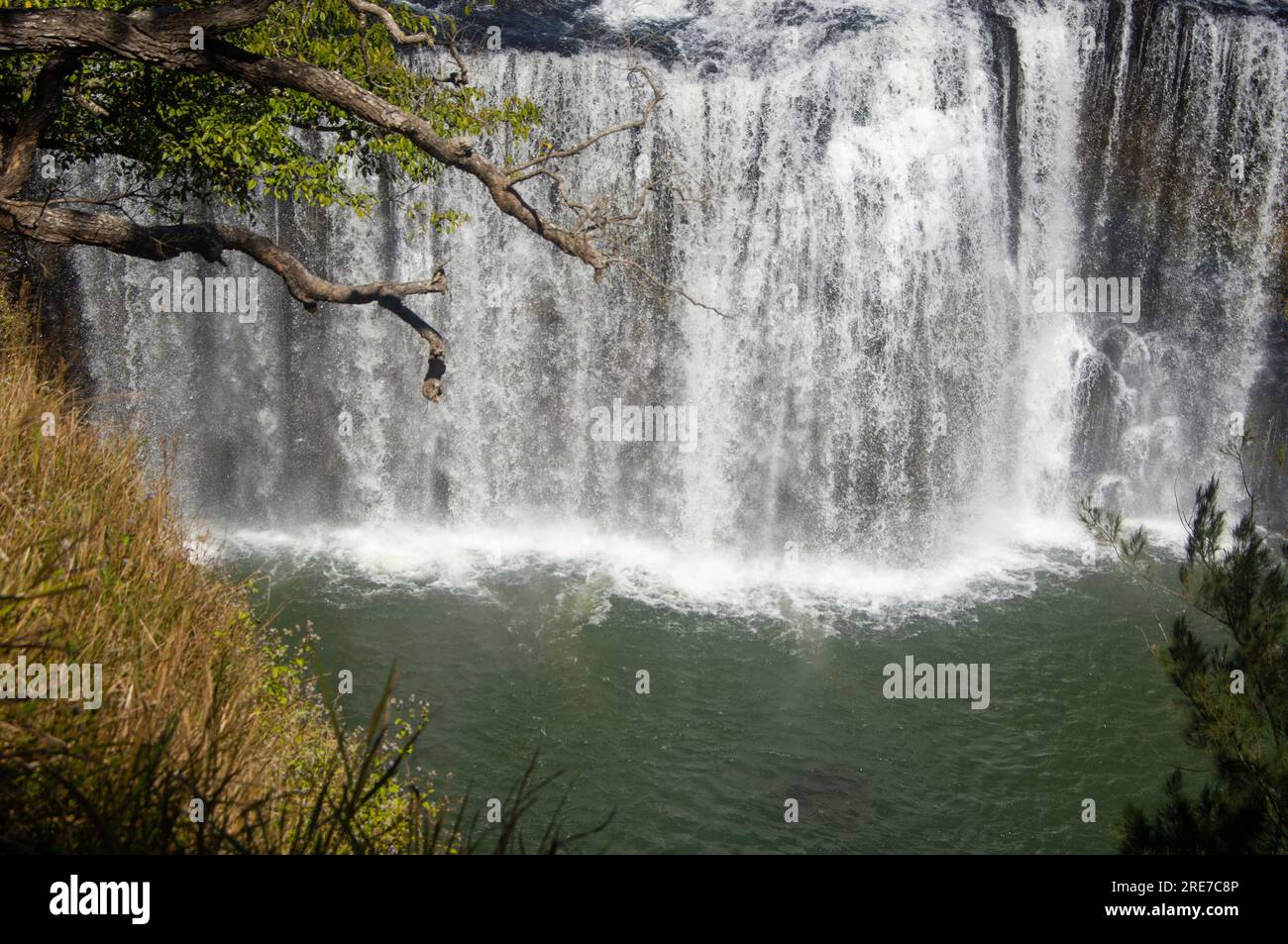 Millstream Falls, Yindinji, Big Millstream Falls, reputedly the widest ...