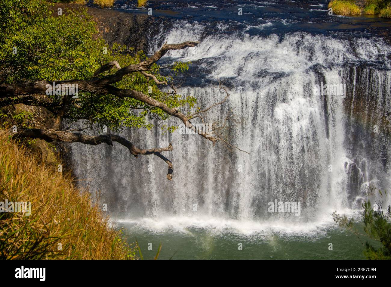 Millstream Falls, Yindinji, Big Millstream Falls, reputedly the widest ...