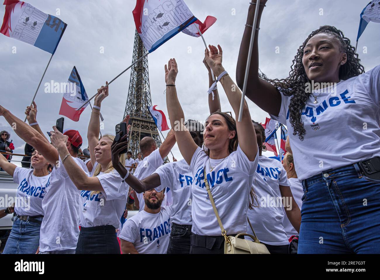 FRANCE. PARIS (75) 16TH DISTRICT. PORT DEBILLY, AT THE FOOT OF THE ...