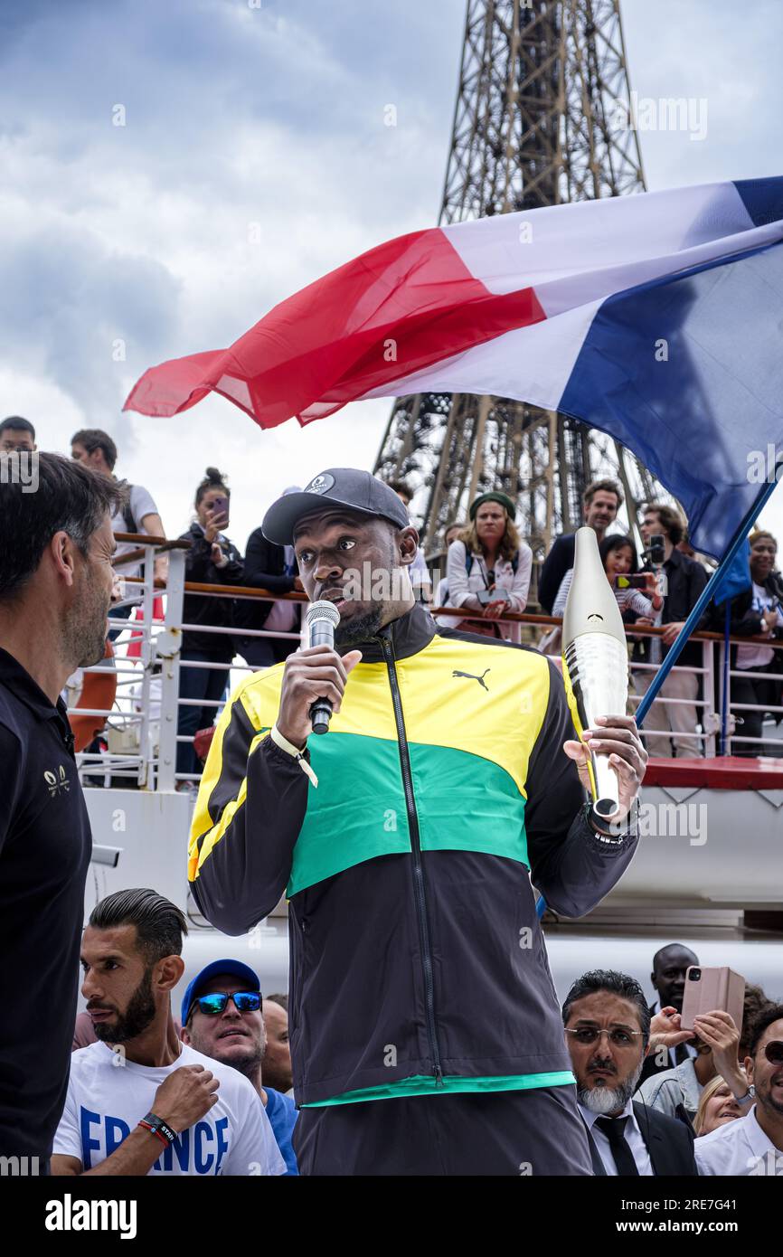 FRANCE. PARIS (75) 16 TH ARRONDISSEMENT. PORT DEBILLY, CELEBRATION AND ...