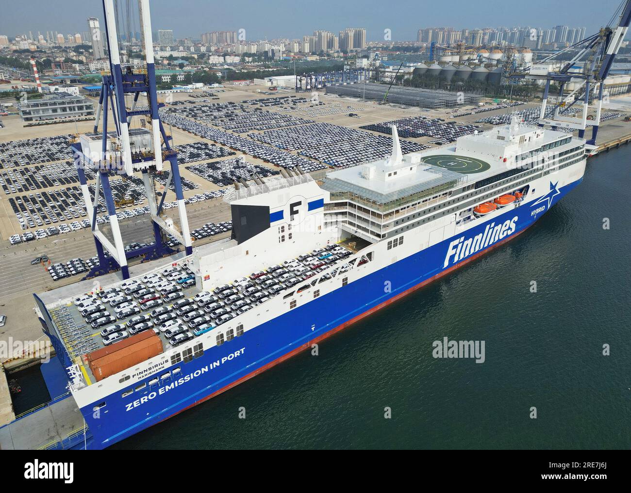 Finnsirius hi-res stock photography and images - Alamy