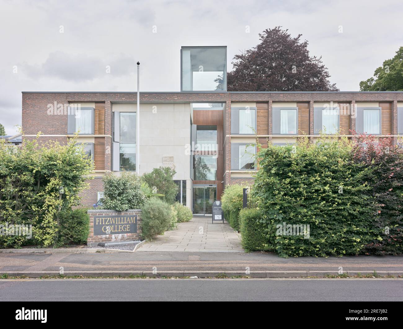 Fitzwilliam College, University of Cambridge, England Stock Photo - Alamy
