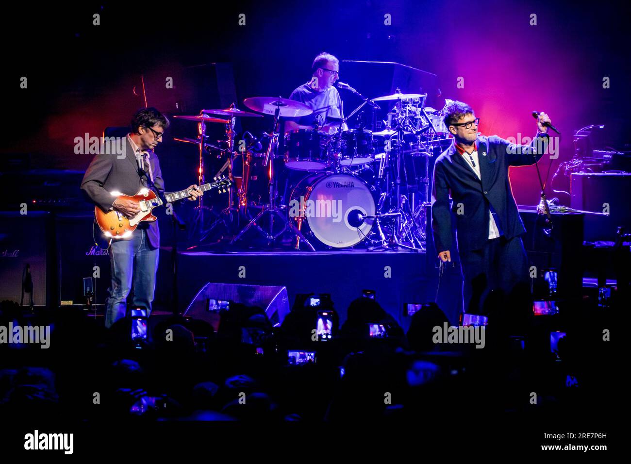 Graham coxon 90s hi-res stock photography and images - Alamy