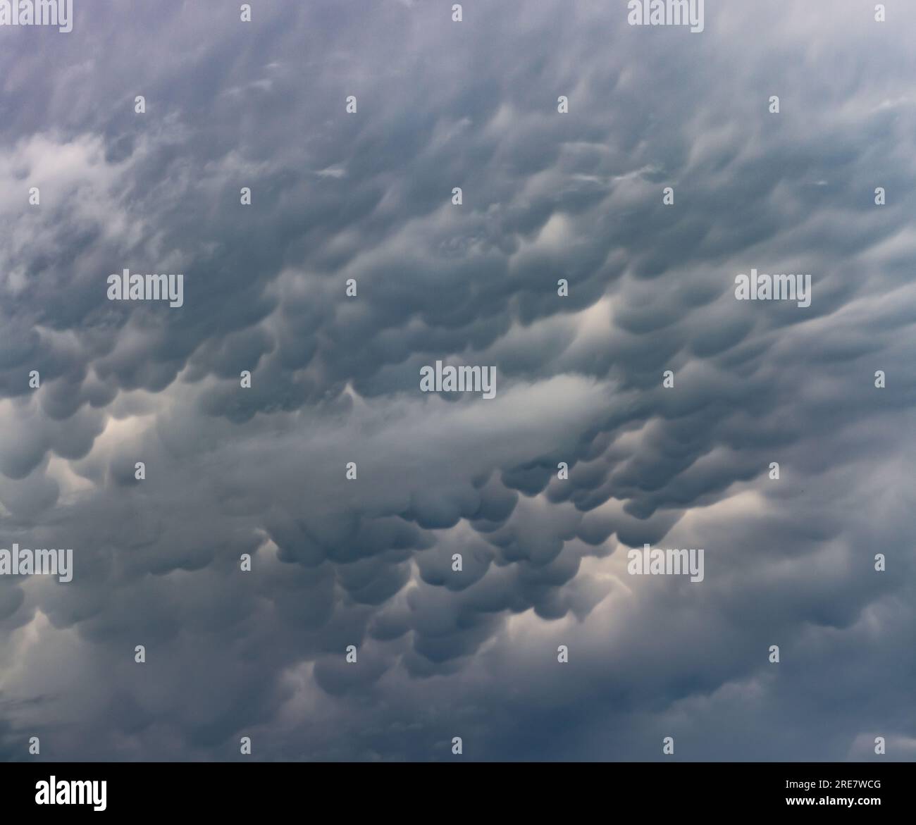 Cumulonimbus and mammatus hi-res stock photography and images - Alamy