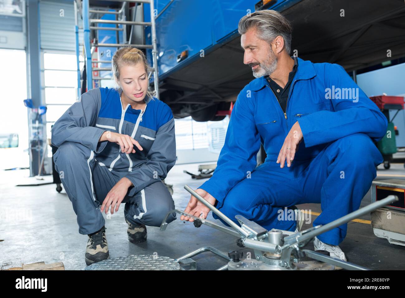 a female apprentice bus mechanic Stock Photo - Alamy