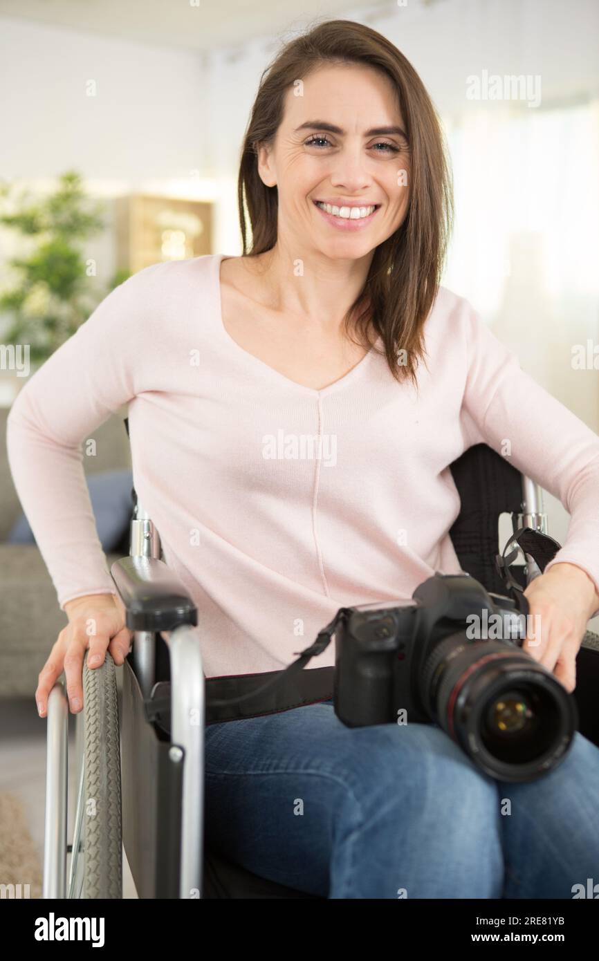 Female photographer in wheelchair hi-res stock photography and images ...