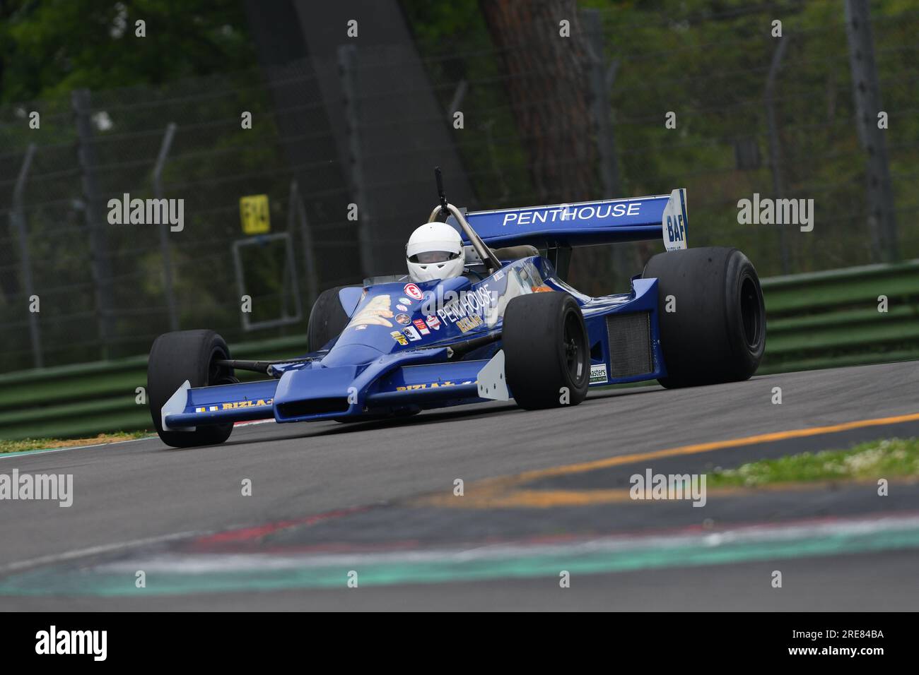 Rizla logo hi-res stock photography and images - Alamy