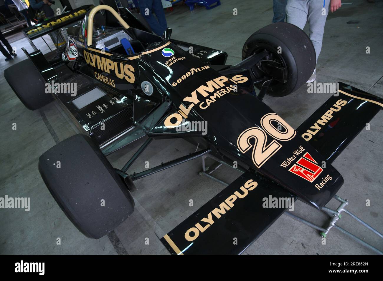 Wolf wr9 hi-res stock photography and images - Alamy