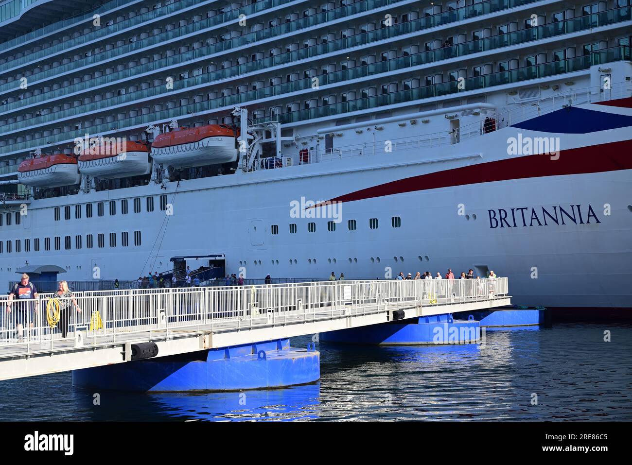 Britannia cruise ship hi-res stock photography and images - Alamy