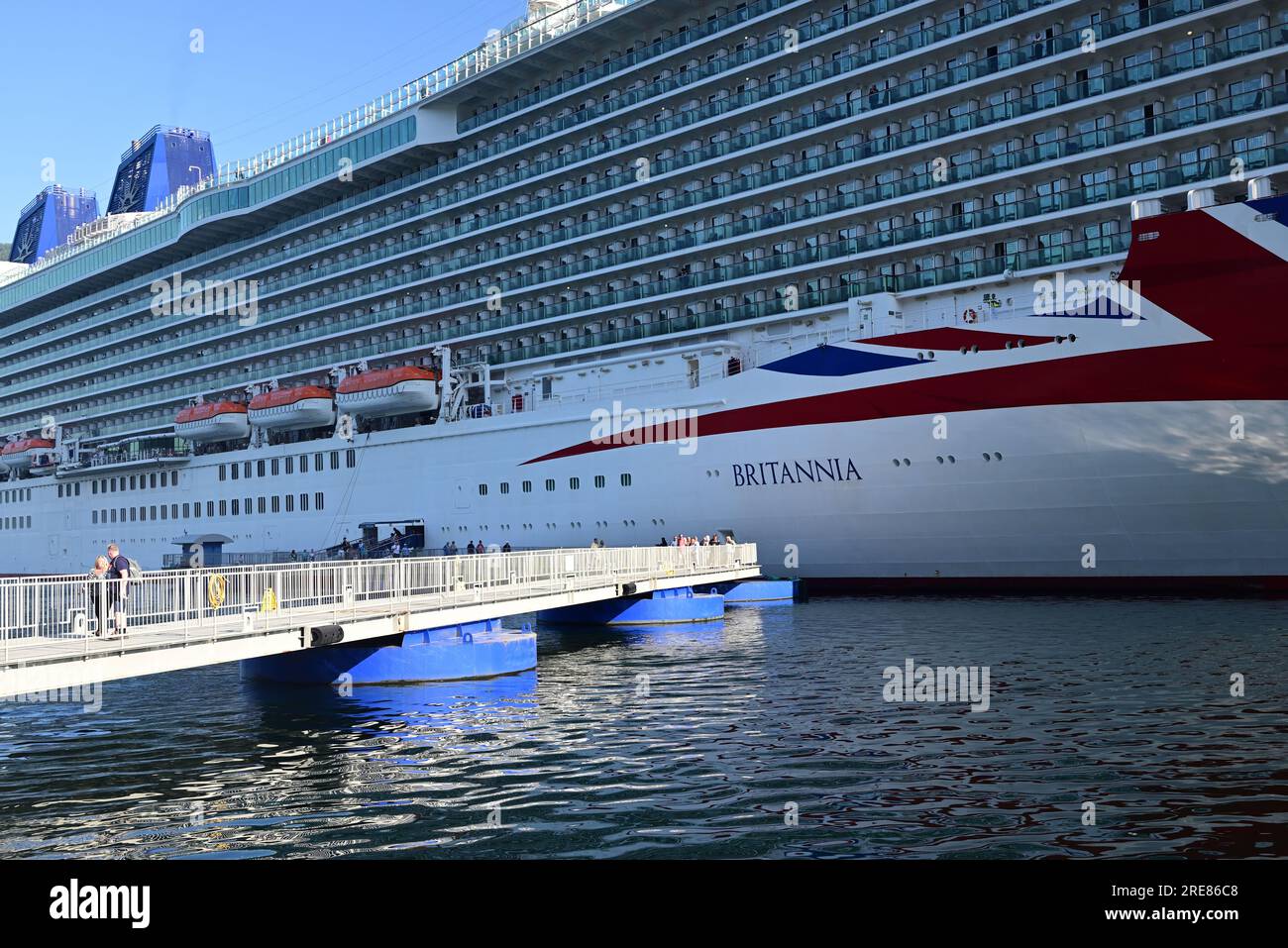Britannia cruise ship hi-res stock photography and images - Alamy
