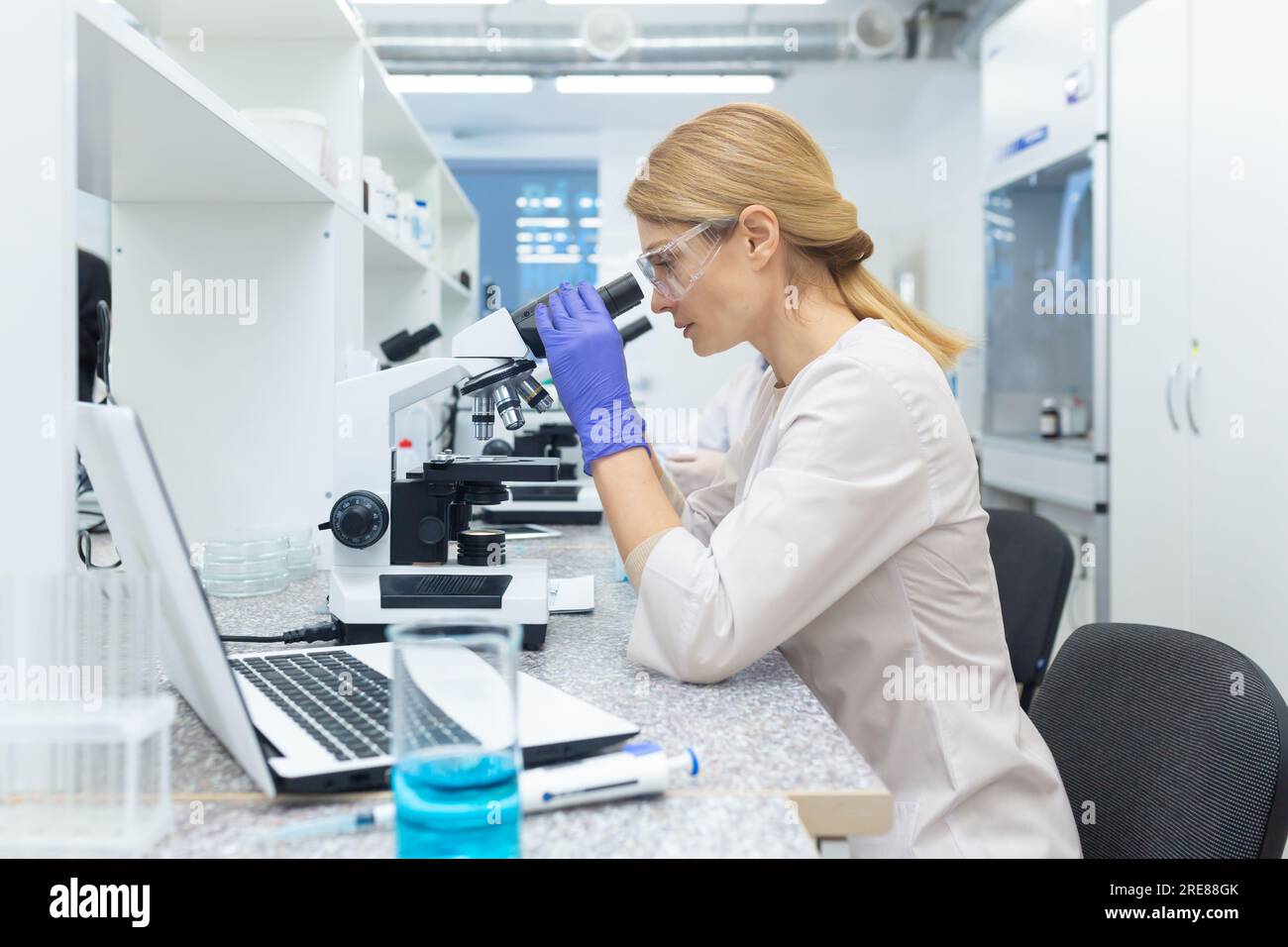 Drink under microscope hi-res stock photography and images - Alamy