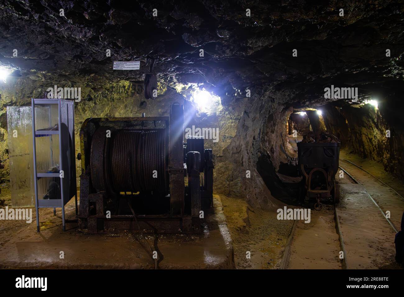 Electric hoist, used to lift the wagonson on the inclined shaft at ...